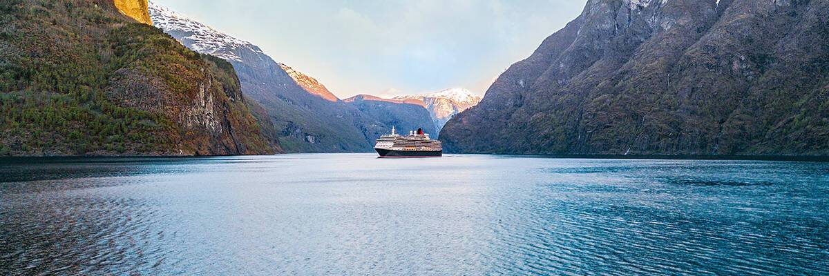 Meet Cunard’s fleet of distinctive ships | ROL Cruise Blog