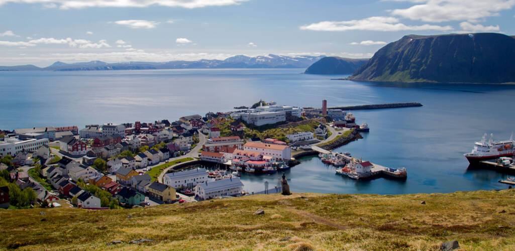The North Cape Line – Winter from Oslo (14 nights) | 24 Sep 2027 | MS ...