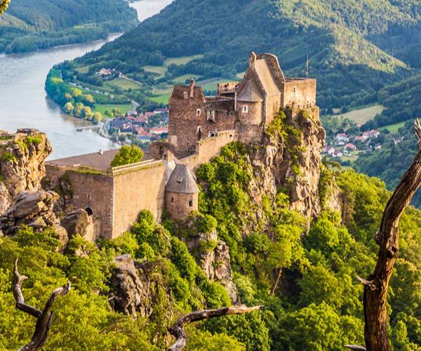 The Blue Danube - Roundtrip Budapest (7 nights) | 04 Aug 2027 | MS ...