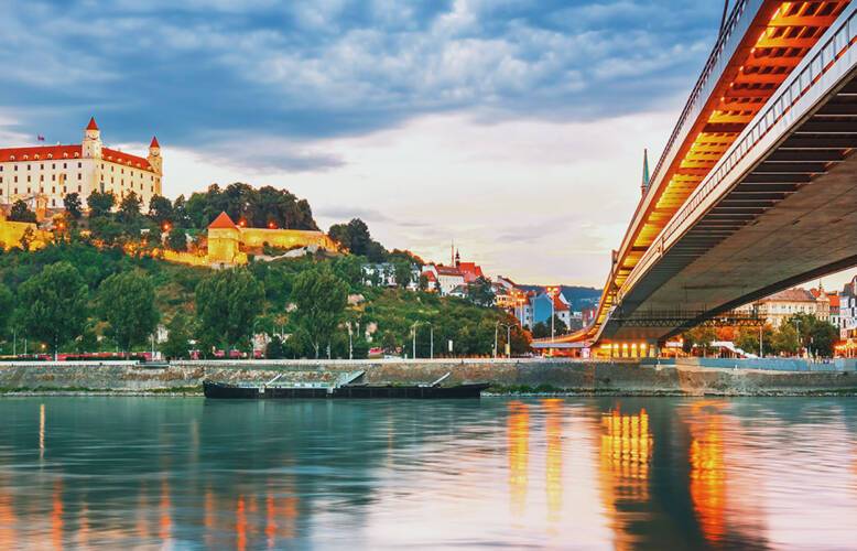 Budapest, Bratislava & Vienna: A Danube Discovery River Cruise (4 ...