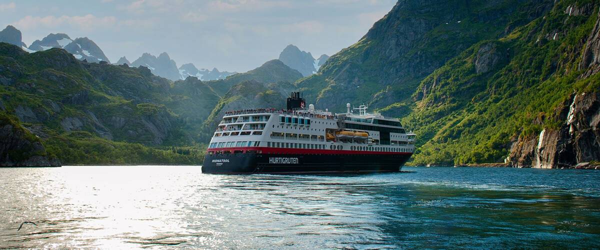 MS Midnatsol | Ship Details, Deck Plans & Cabins | ROL Cruise