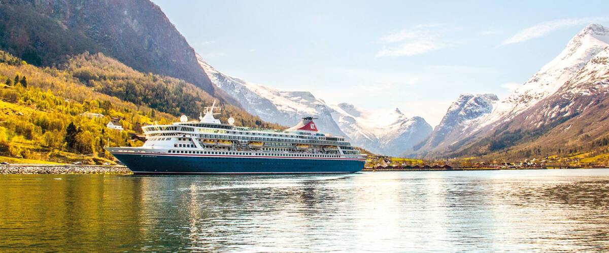 Balmoral | Ship Details, Deck Plans & Cabins | ROL Cruise