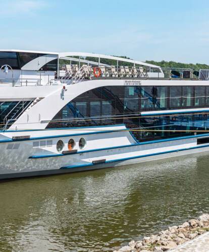 MS Riviera Radiance | Ship Details, Deck Plans & Cabins | ROL Cruise