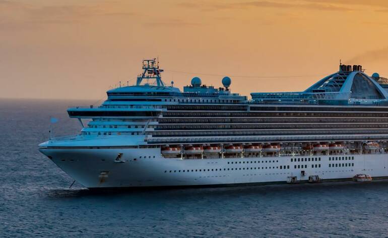 Marina Deck 3 | Balmoral | ROL Cruise